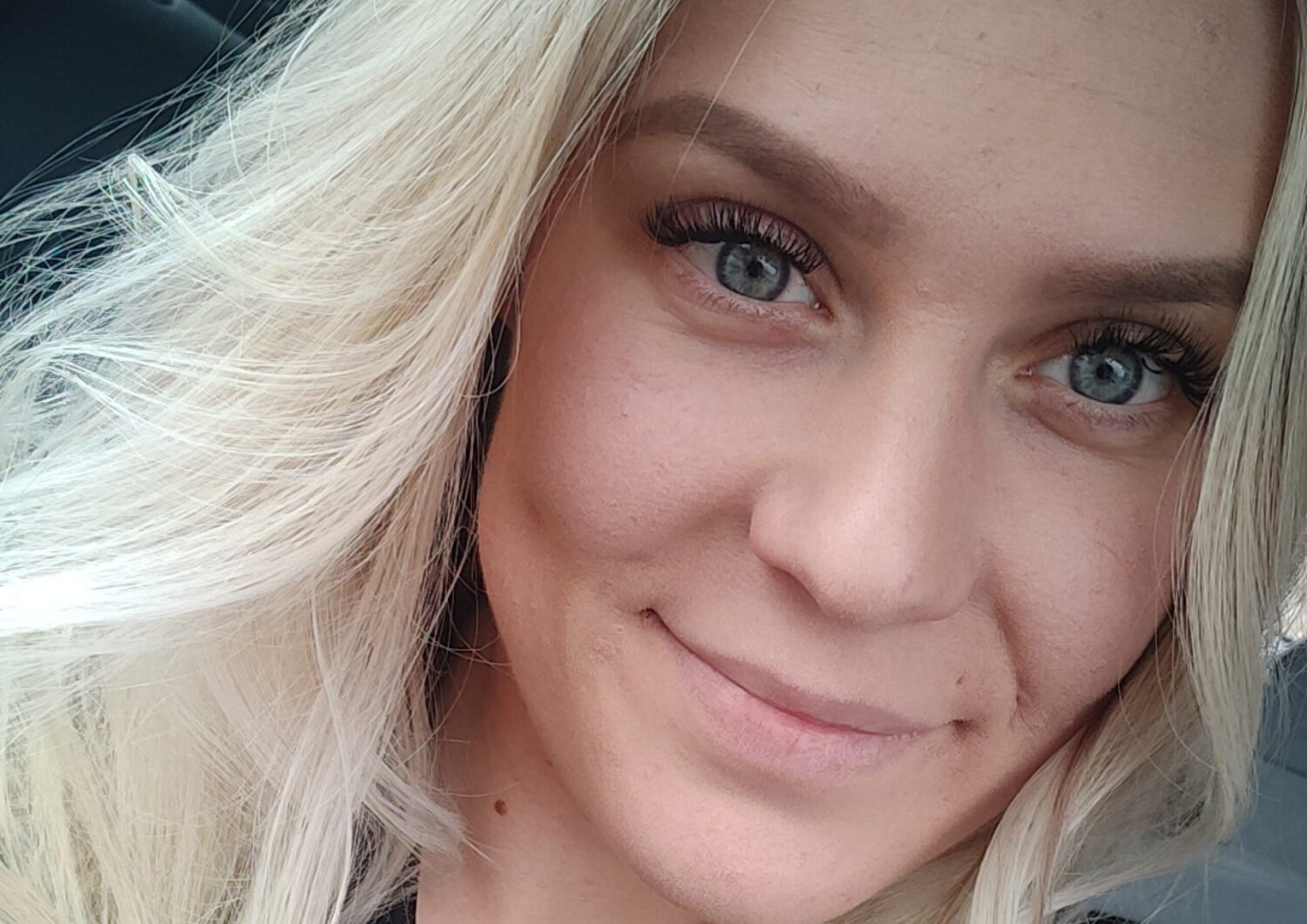 Amanda läser Stödpedagogprogrammet | Omsorgsförlaget